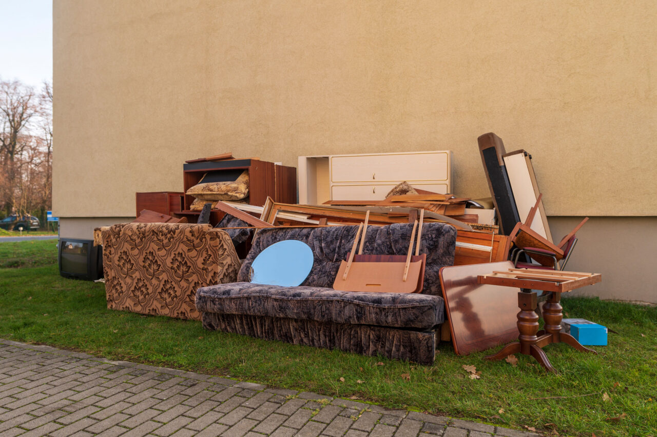 Residential Junk Removal - Garage & Home Cleanouts | Junkle